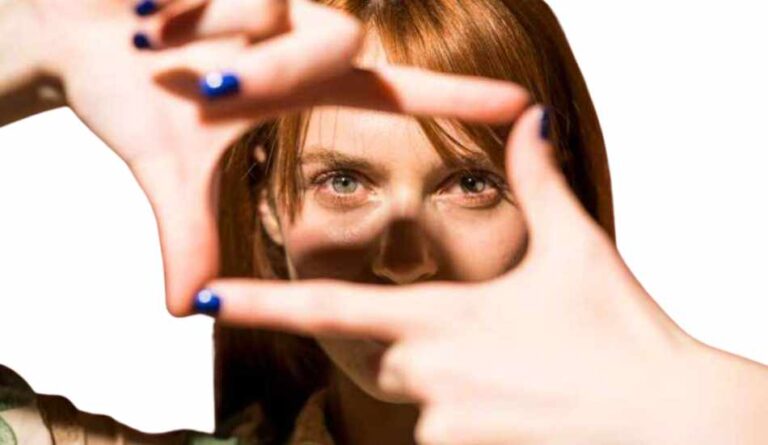 Katie Sakov – The Biography of a Superstar and Model - London Dream UK